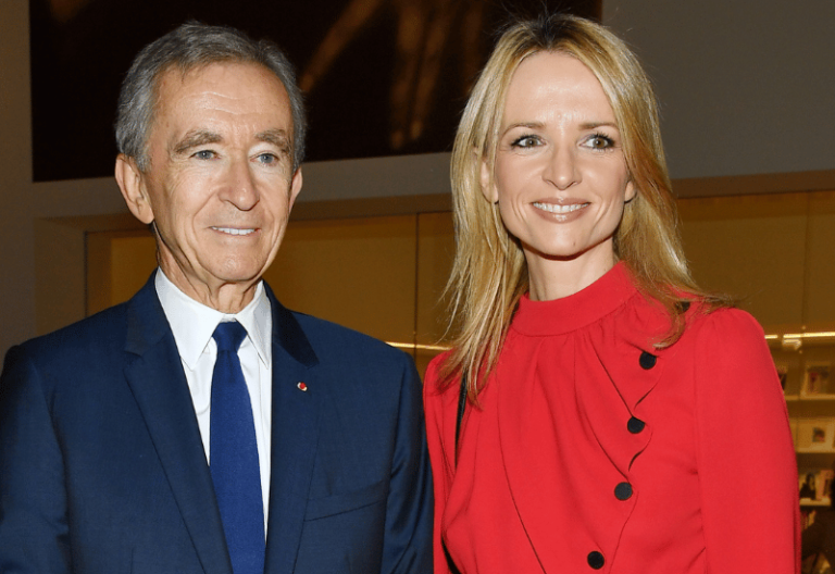 Bernard Arnault là ai? Sự nghiệp của “Con sói khoác áo Cashmere”